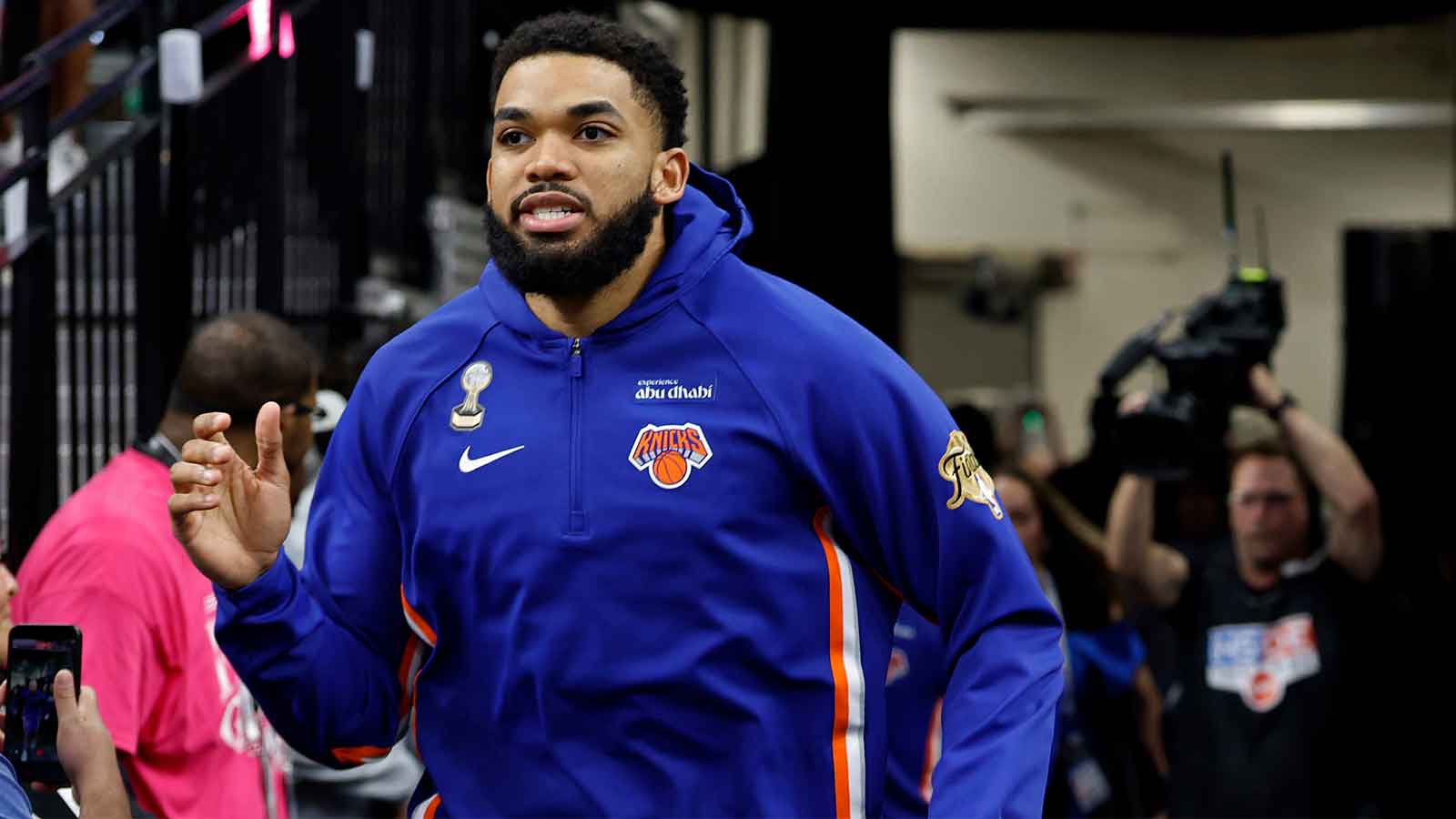 AJ Dybantsa surprises Knicks’ Karl-Anthony Towns with throwback 2012 ...