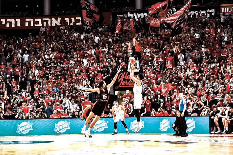 Israeli basketball controversy continues as Hapoel Tel Aviv barely beat ...