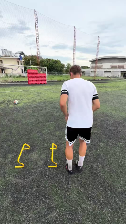 Best football training exercises for beginners and pros
