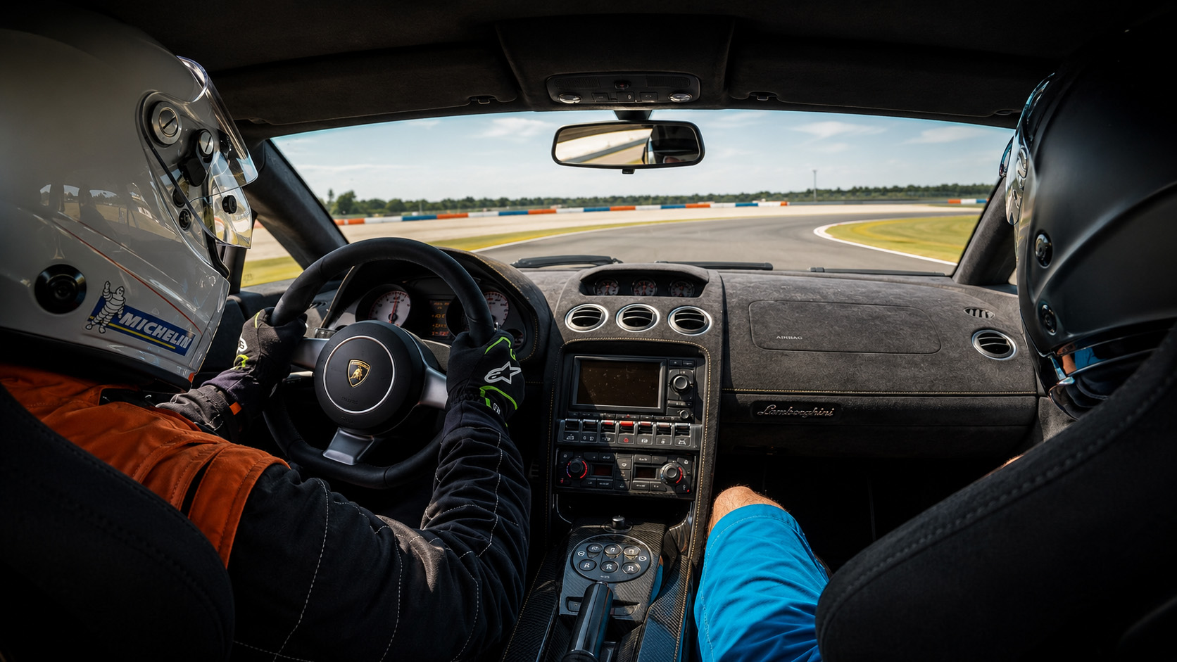 Lamborghini Gallardo Superleggera onboard-Fahrt am Lausitzring