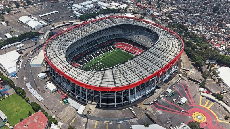 Protesters block road to Mexican World Cup stadium