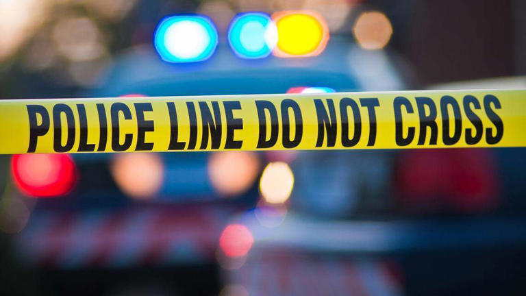 Man shot near Tacoma apartment complex. Shooter still at large