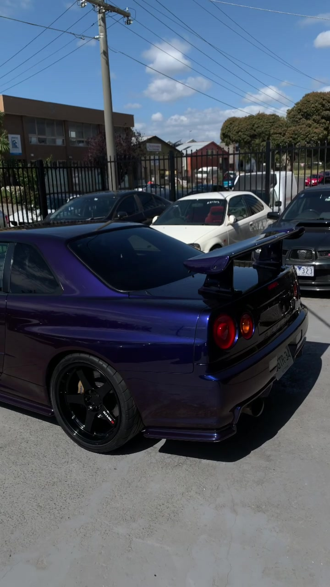 Expert insights into the R34 GTR midnight purple showcase