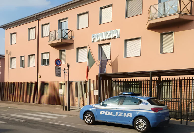 Desenzano del Garda, rapinano la borsa di un’anziana e prelevano denaro ...