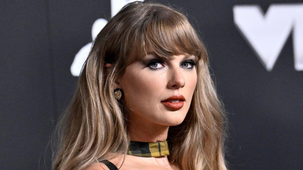 Taylor Swift, Randy Newman share stage at 'Toy Story 5' LA premiere