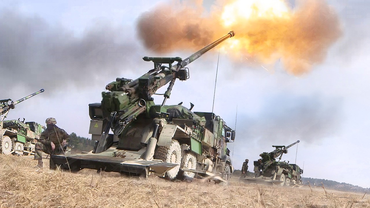Loading & firing Europe’s most advanced howitzer ever made