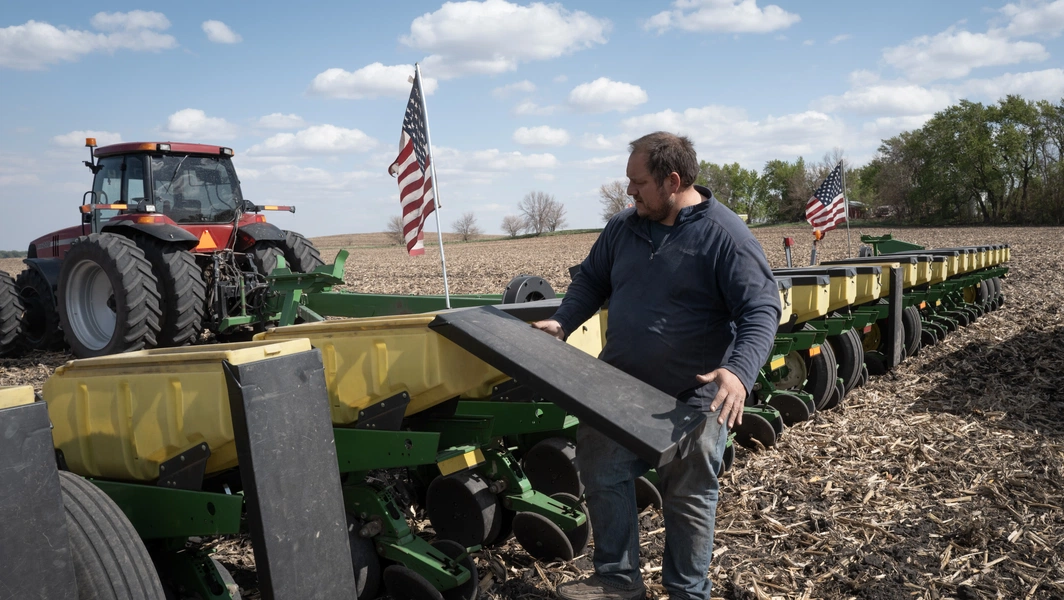 Diesel surge forces US farmers to cut fieldwork
