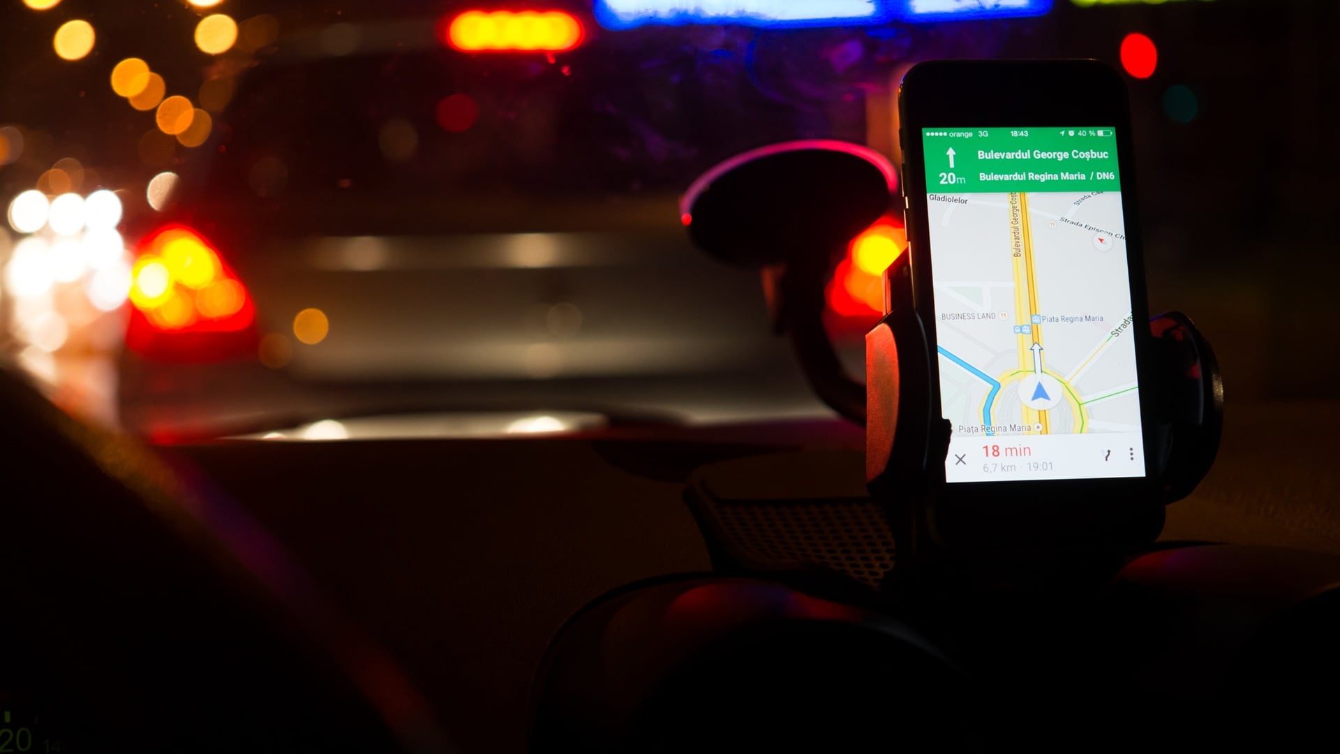 Google-Maps-Panne gefährdet Autofahrer: Nachtmodus blendet plötzlich ...