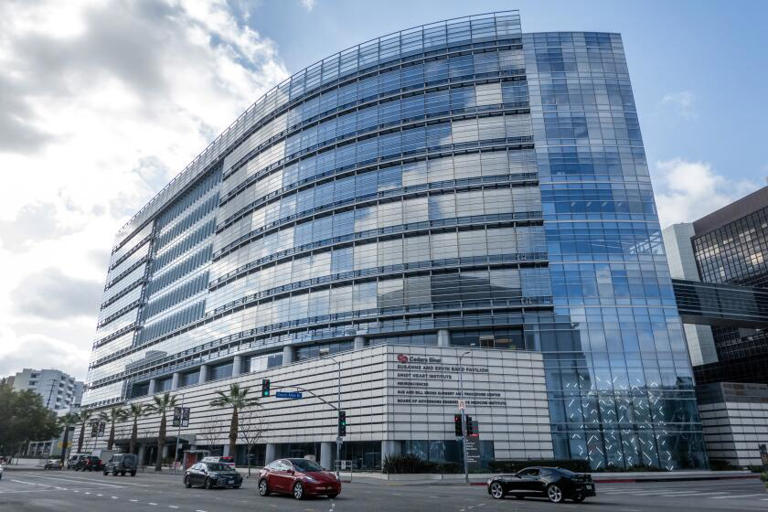 Letters to the editor: Hospital executives have endless ...