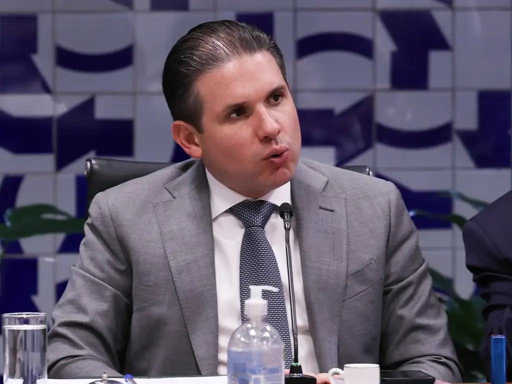 Motta pede ao governo retirada da urgência do projeto que acaba com ...