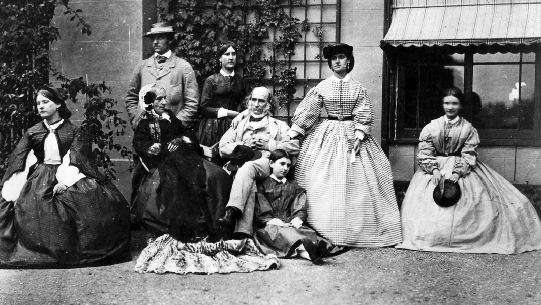 14 strange and unsettling Victorian customs