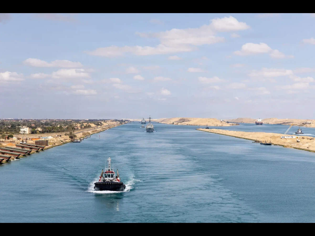 Suez Canal sees oil tanker surge amid Strait of Hormuz disruption