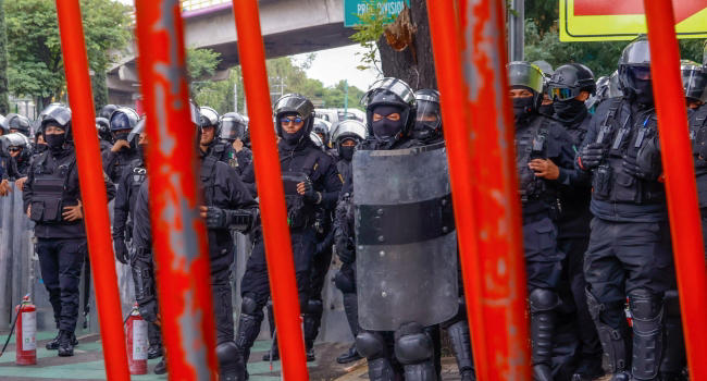 Thousands of protesters block road to World Cup stadium