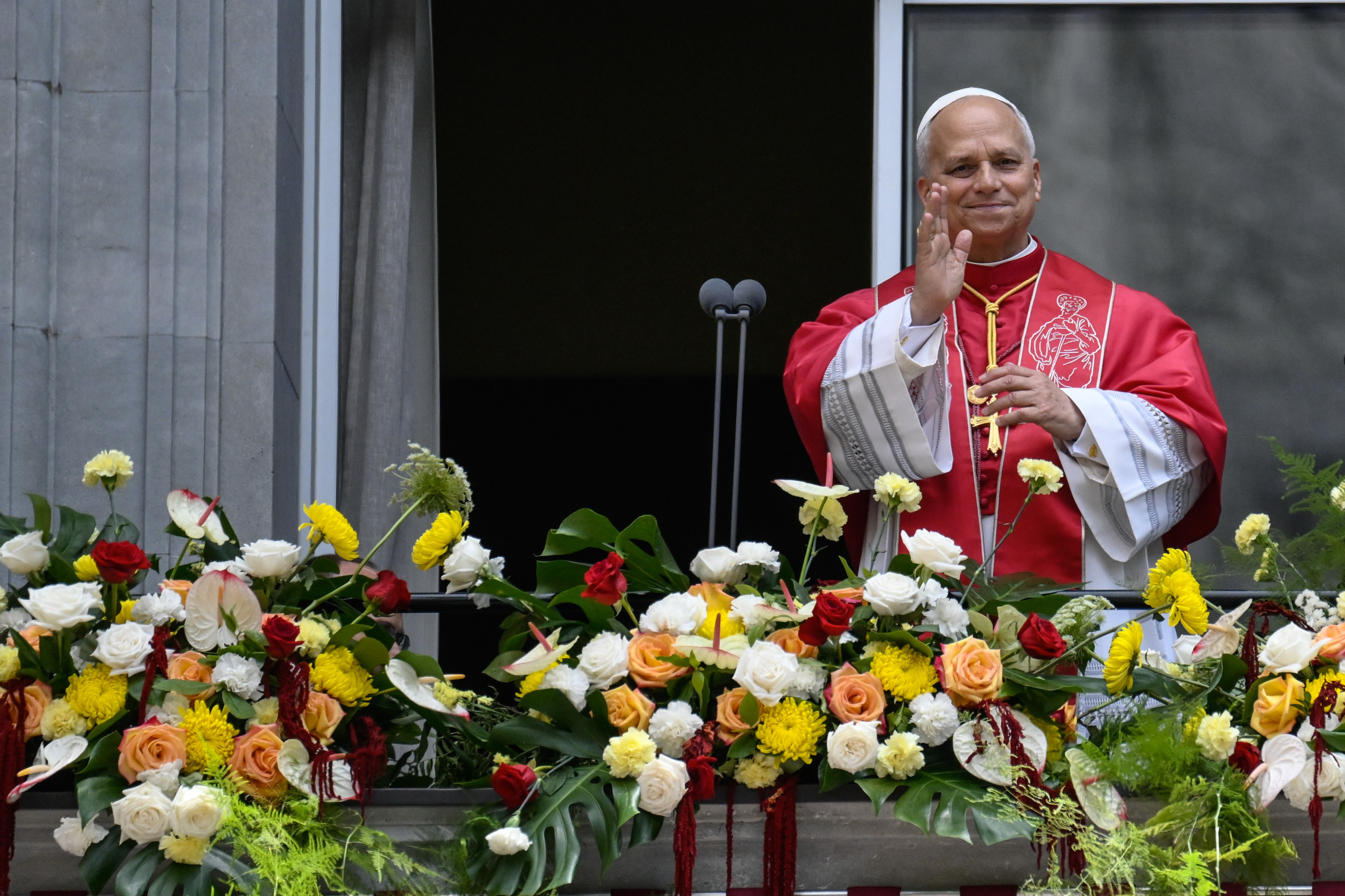 Pope says 'let us lay down our armour and unmask violence'