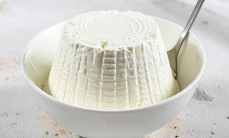 Cheese sold in several states pulled from shelves after deadly listeria ...