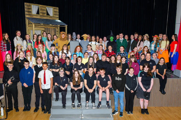 Braes High pupils hit the yellow brick road for school show