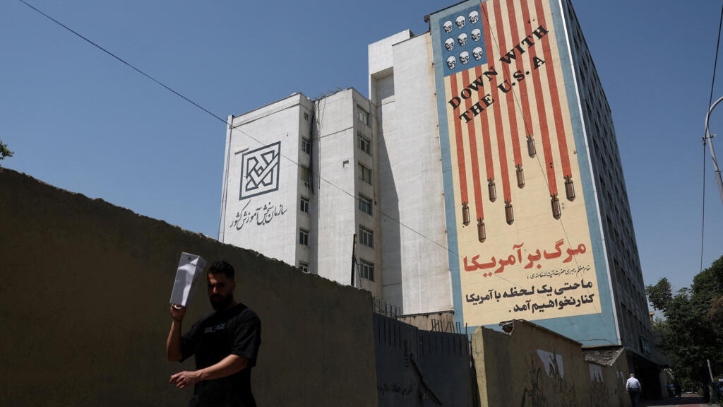Trump: Irán deberá pagar el precio por tardar demasiado en negociar