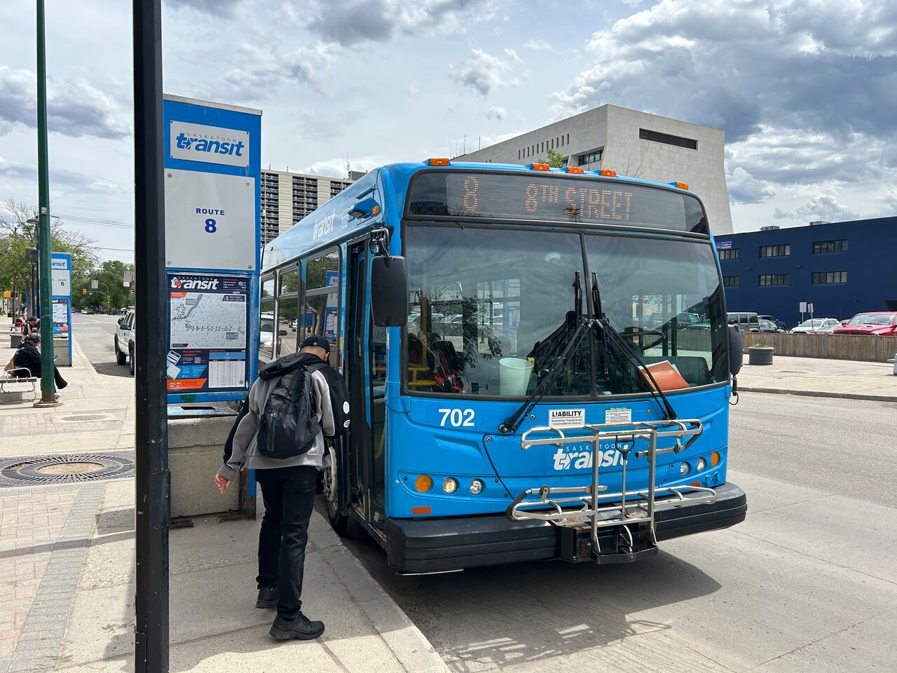 Pets must stay caged on Saskatoon buses, city politicians decide