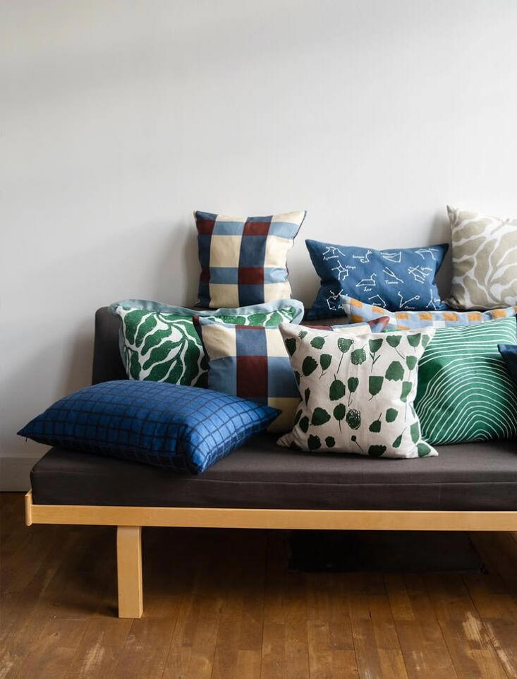 Objects with actual personality: Posters, patterned fabrics, and more ...