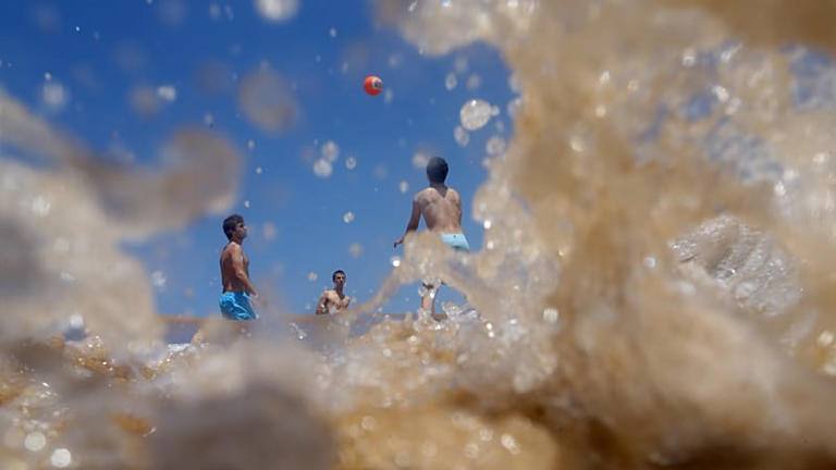 Santo António: große Hitze und ideales Badewetter am Meer