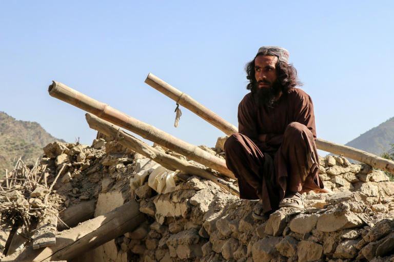 Pakistan launches deadly strikes on Afghanistan