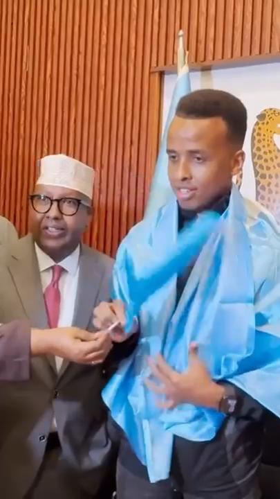 World Cup referee denied entry to US arrives back in Somalia to hero's ...