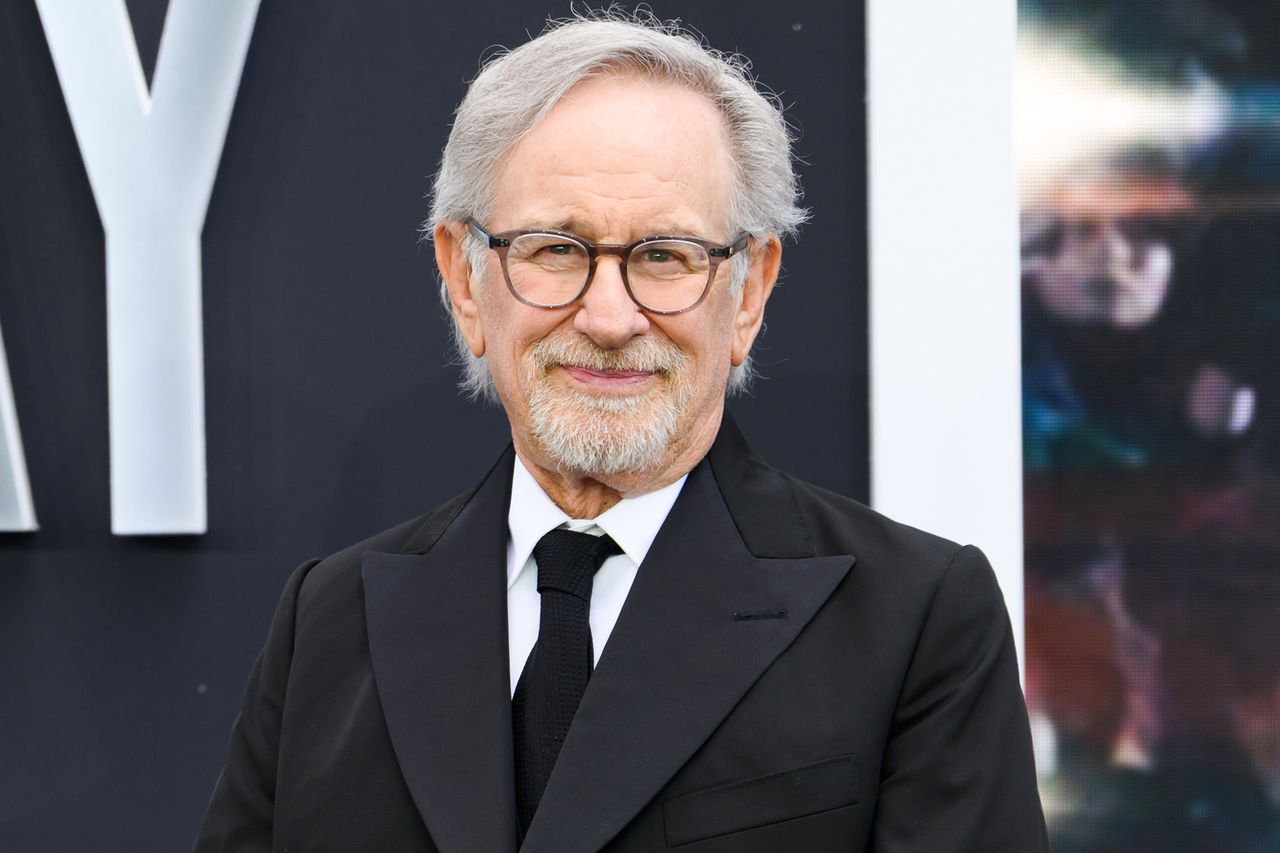 Steven Spielberg was 'consistently turned down' to direct a Bond movie ...