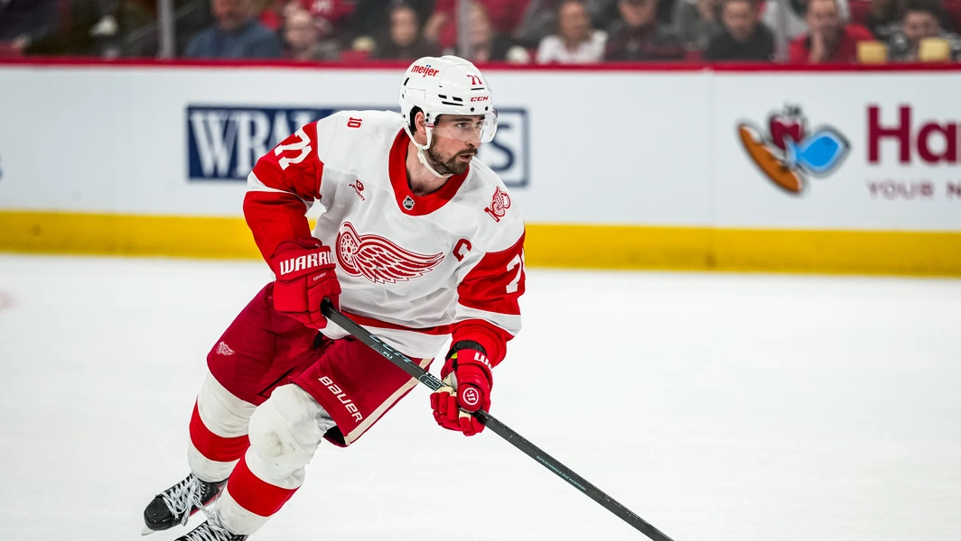 Larkin expands trade list to six teams, reshaping Red Wings’ options