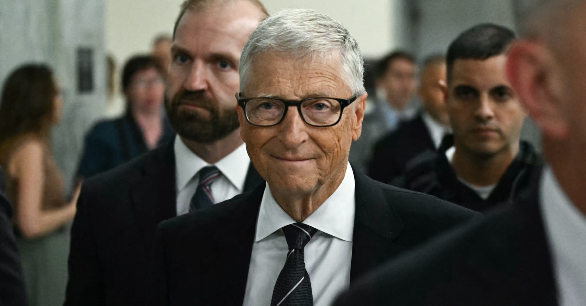 Bill Gates tells House panel 'I should have never met' with Jeffrey Epstein