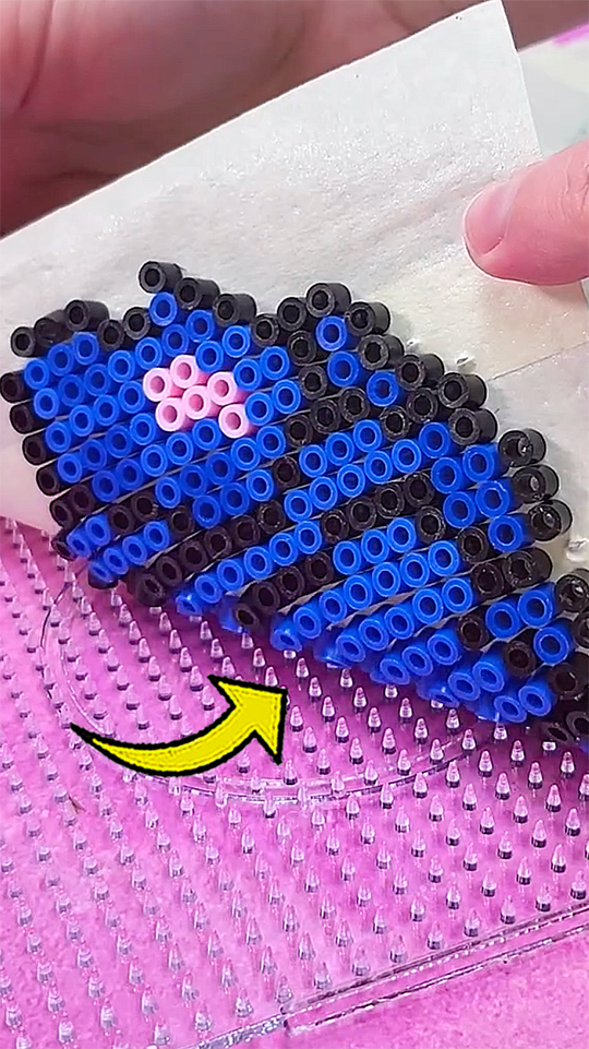 How pixel art comes to life 😳