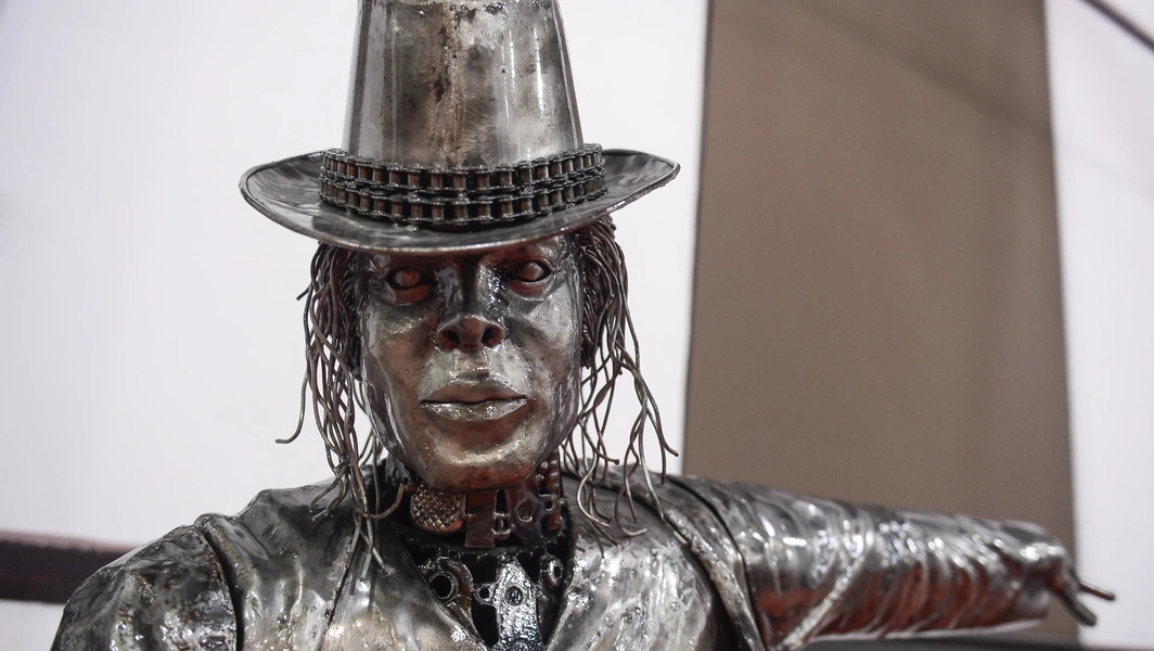 14 bizarre celebrity statues and tributes