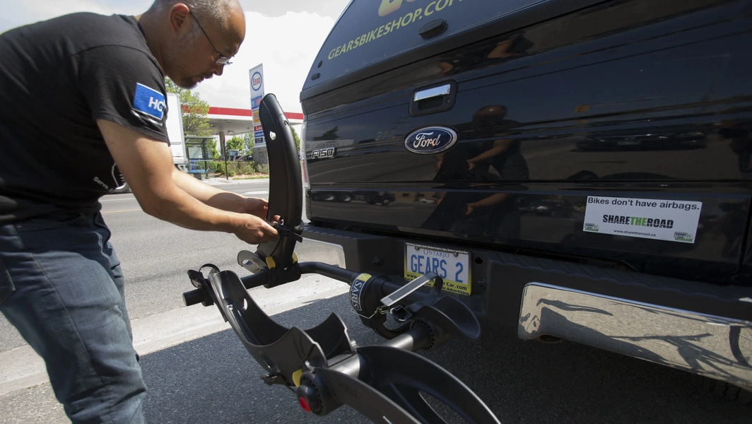 7 innovative tow hitch accessories