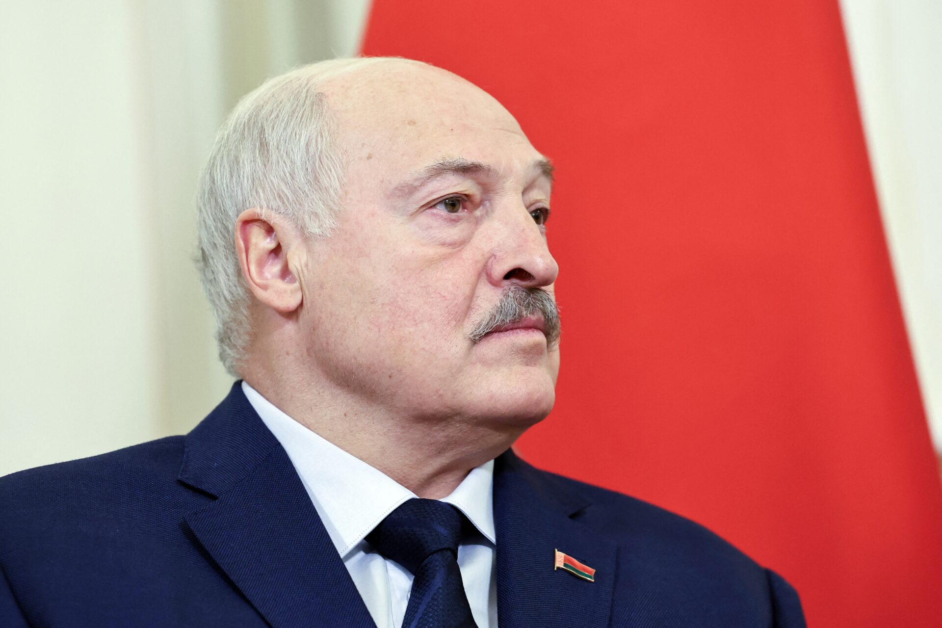Revirement historique : Loukachenko présente soudainement ses excuses à ...
