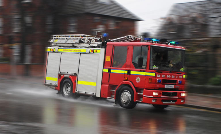 Road closure remains in place in Derbyshire town after fire at derelict ...