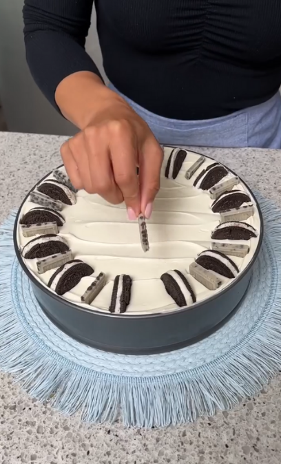 Oreo ice cream cake for a creamy dessert treat