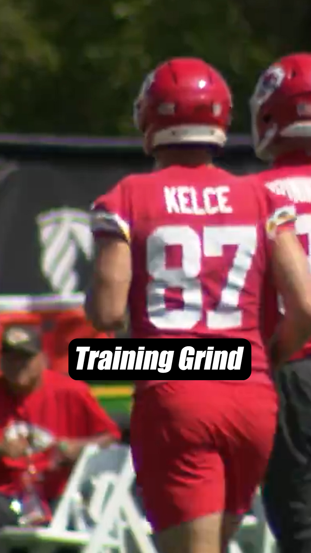 Patrick Mahomes and Travis Kelce prepare at Chiefs mandatory minicamp