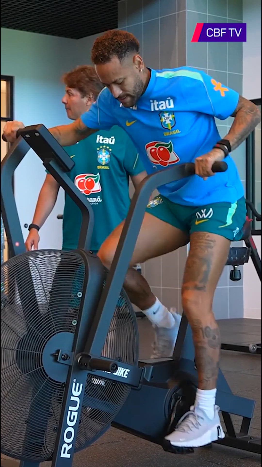 Neymar se prepara para el Mundial: el brasileño llegará al torneo