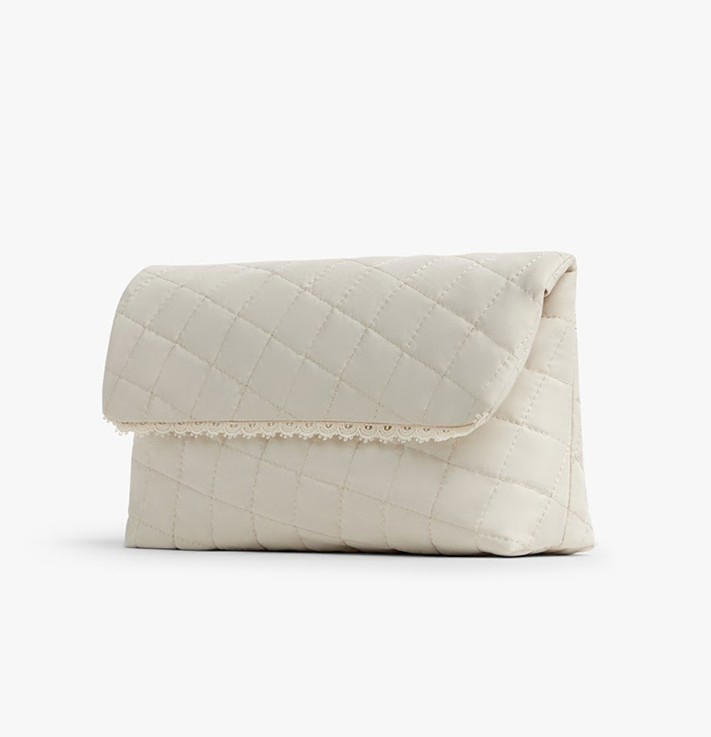 Canadian travel brand Monos’ new accessories collection is its most ...
