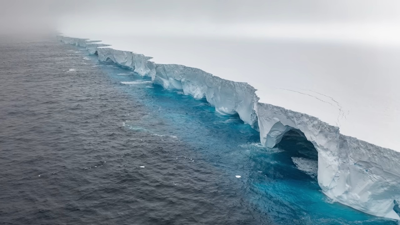 Flat earthers saw astronauts training underwater - then claimed the ISS ...