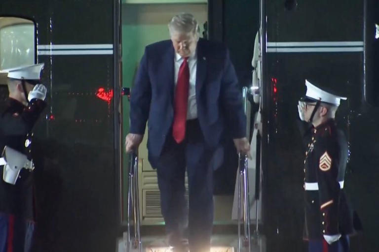 Donald Trump caught doing 'the weave' as he struggles to walk in ...