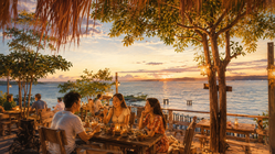 Siapkan kamera! Cafe Tebing Ube Kupang tawarkan spot foto Instagramable ...