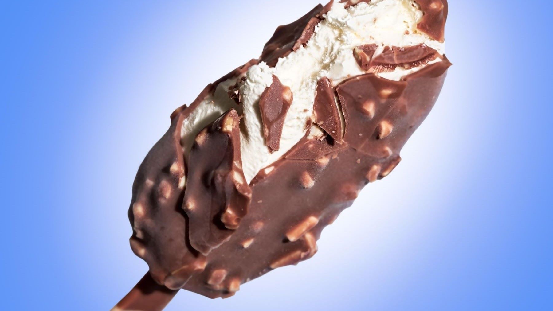 El helado bombón que no es lo que parece esconde más grasa de palma y ...