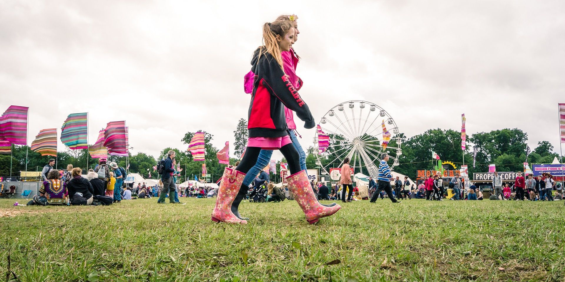 Festival forecast: Unsettled start, improving into the weekend