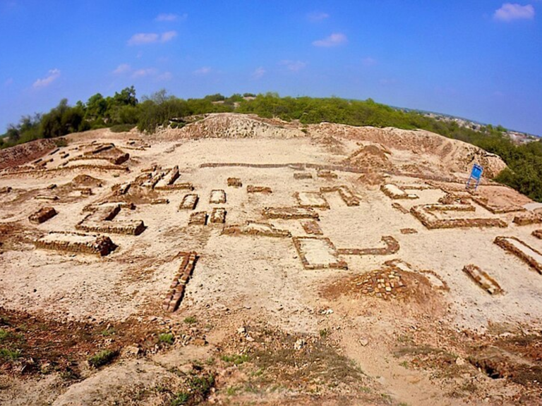 In 1856, railway workers digging near Harappa uncovered seals that ...