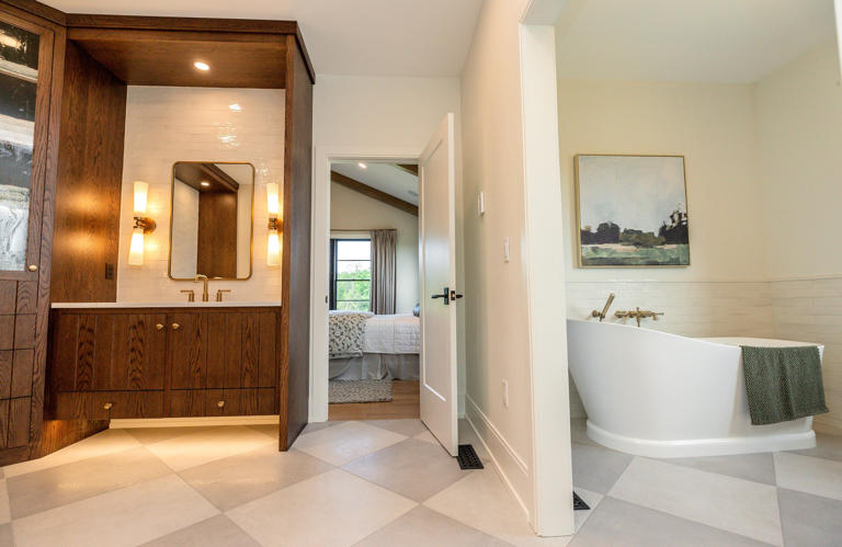 A 'luxury masterpiece' in exclusive Dauphin County neighborhood | Cool ...