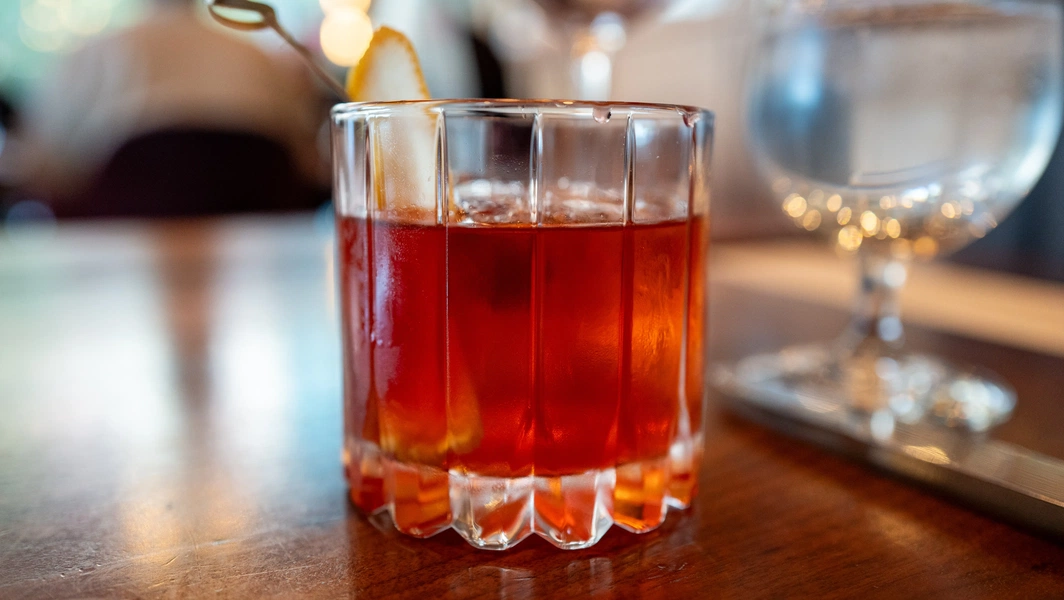 12 vintage cocktails and their unique origins