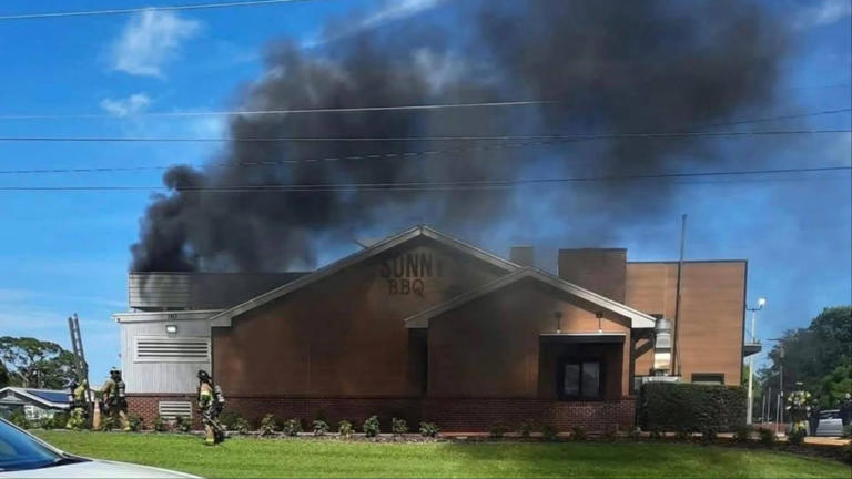 Firefighters battle blaze at Sonny’s BBQ in Merritt Island