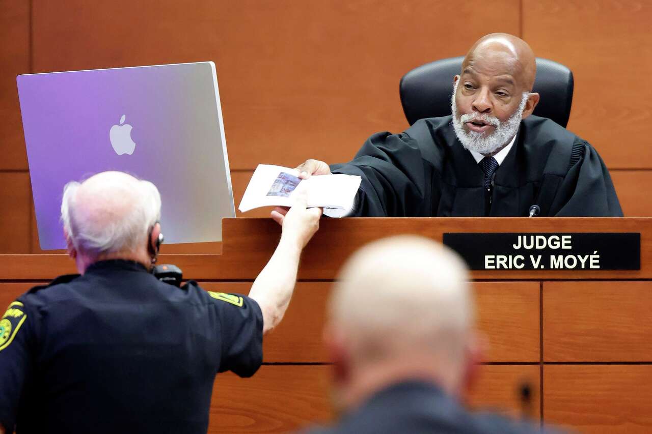 Five takeaways: Judge blocks pivotal vote on Dallas City Hall's future