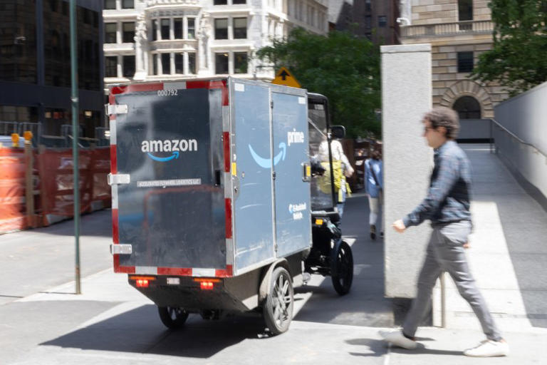 NYC Amazon driver fired over pro-union social media posts