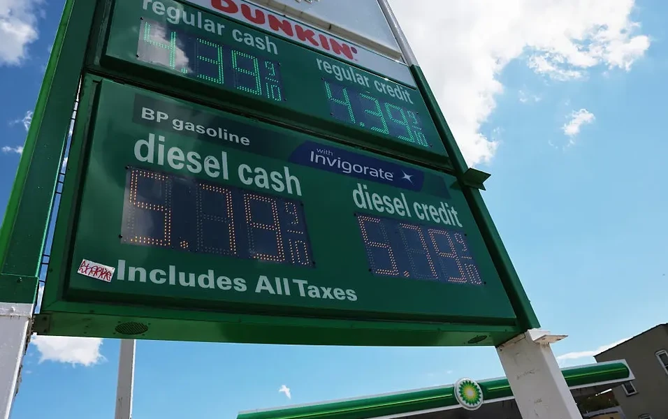 Diesel surge forces US farmers to cut fieldwork